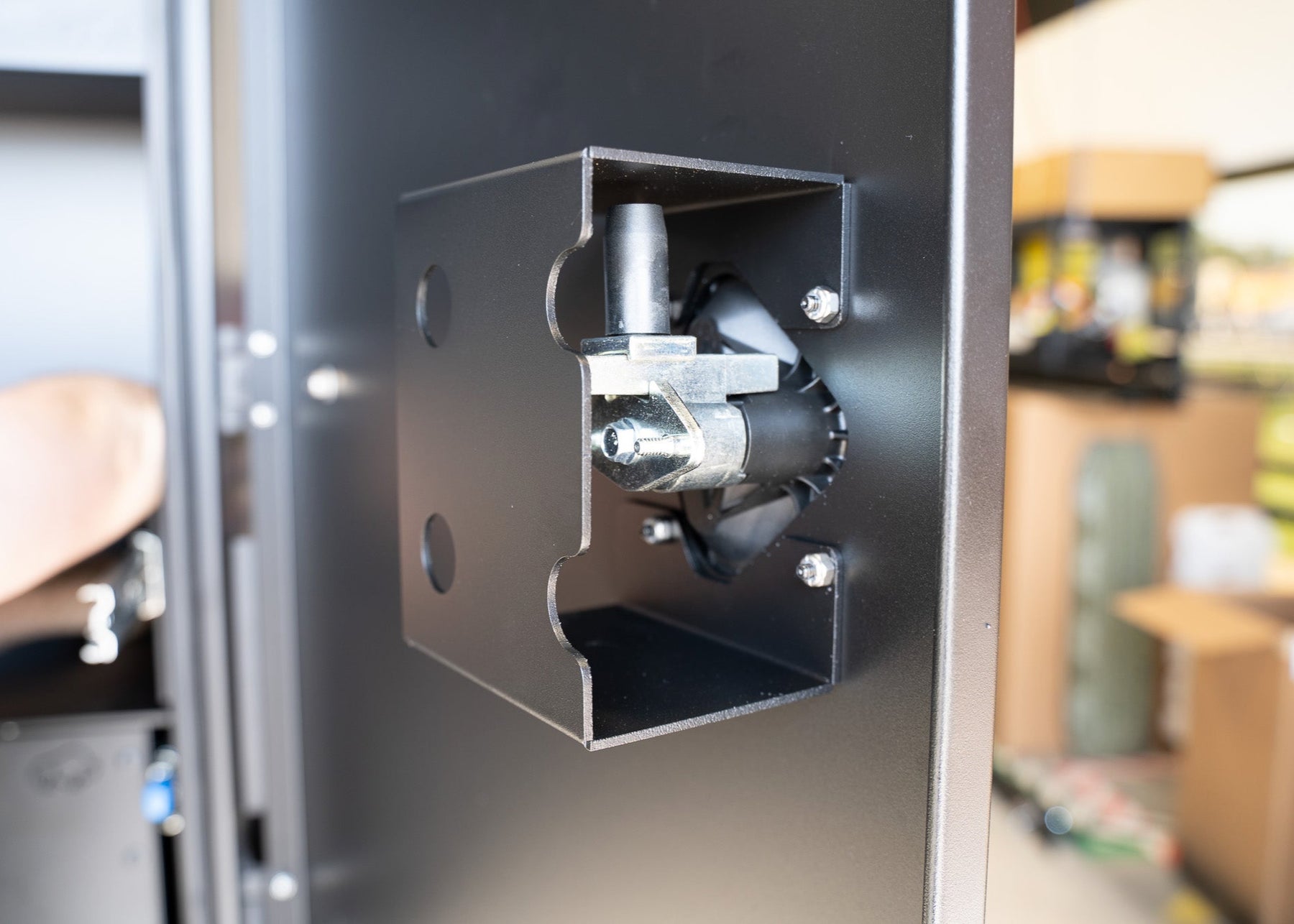 ROAMBUILT Universal Trail Box – Rear Door Storage for Vans & RVs